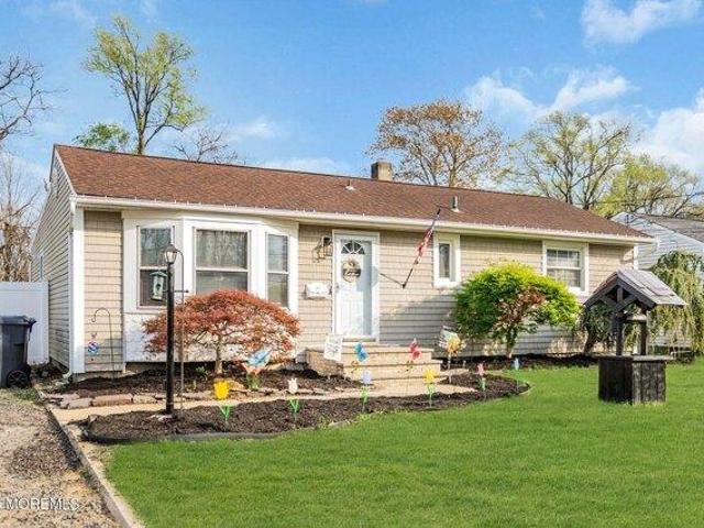 house with 4 bedroom, Brick NJ DLS101603309