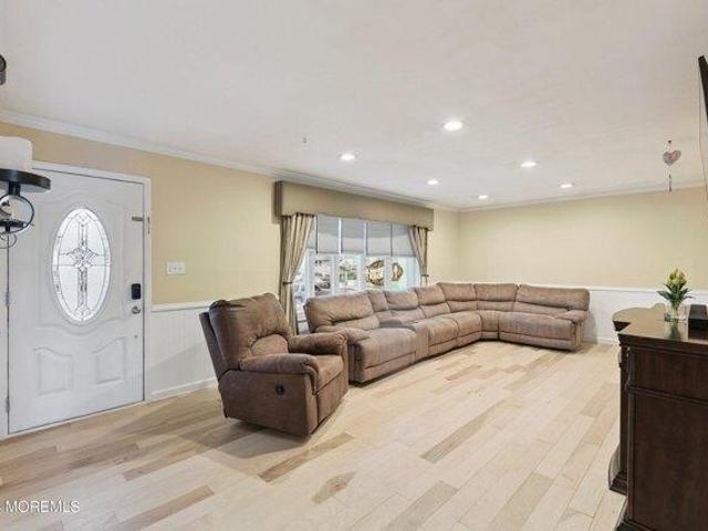 house with 4 bedroom, Brick NJ DLS101707325
