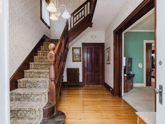 house with 4 bedroom, Bridgewater MA ES104481757