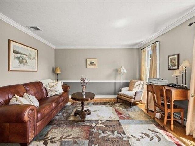 house with 4 bedroom, Bridgewater MA ES105093835