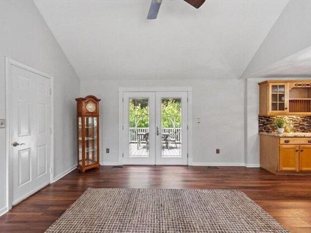 house with 4 bedroom, Bridgewater MA ES105144666