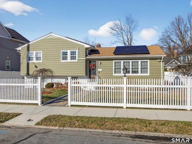 house with 4 bedroom, Bridgeport CT DLS101604103