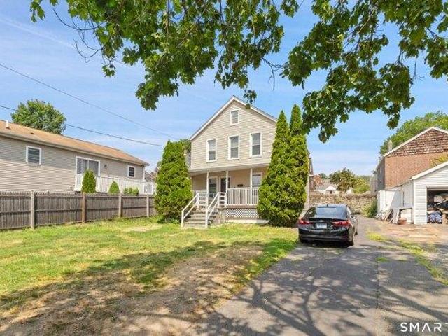house with 4 bedroom, Bridgeport CT DLS102217391