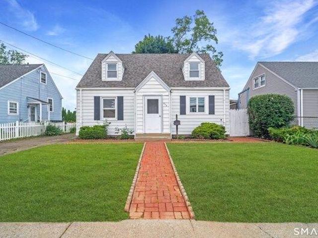 house with 4 bedroom, Bridgeport CT DS104264295