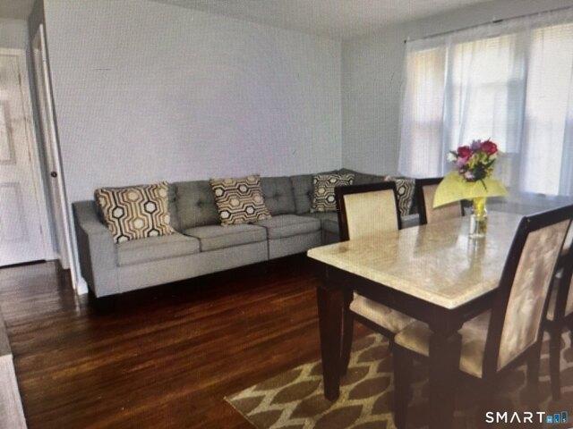 house with 4 bedroom, Bridgeport CT DS104330948