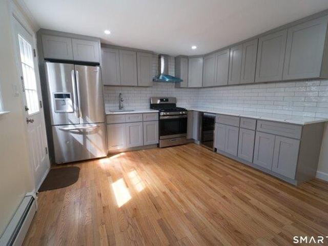 house with 4 bedroom, Bridgeport CT DS104331979