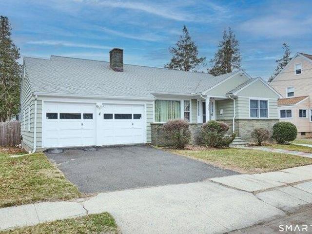 house with 4 bedroom, Bridgeport CT DS102026976