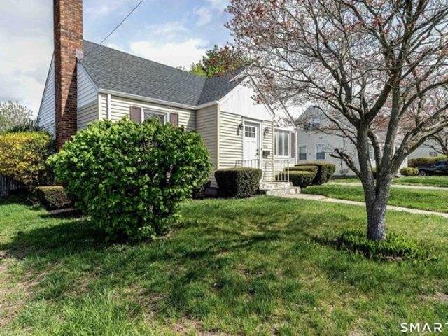 house with 4 bedroom, Bridgeport CT DS103162642