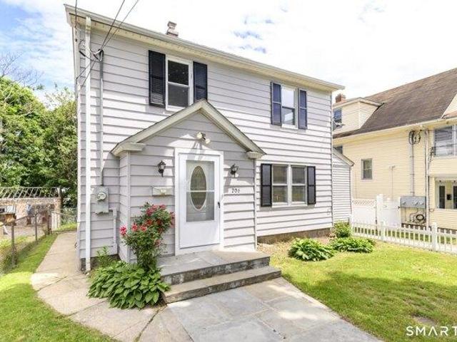 house with 4 bedroom, Bridgeport CT ES104153224