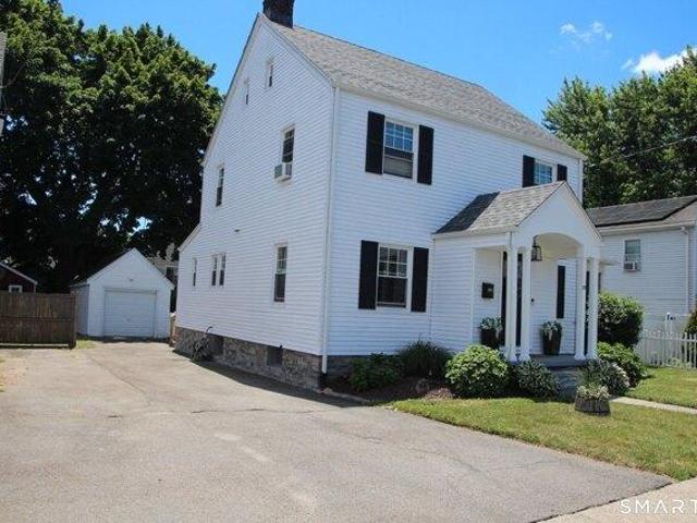 house with 4 bedroom, Bridgeport CT ES104264422