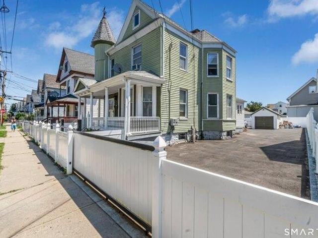 house with 4 bedroom, Bridgeport CT ES104261916