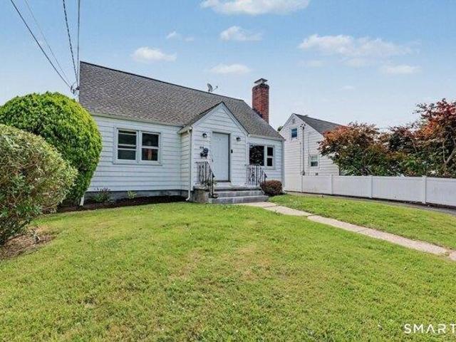 house with 4 bedroom, Bridgeport CT ES104605764