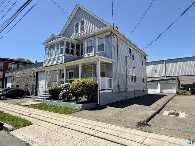 house with 4 bedroom, Bridgeport CT ES104831439