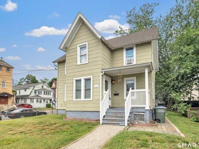 house with 4 bedroom, Bridgeport CT ES104905017