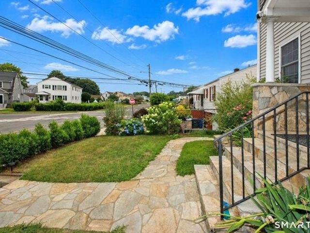 house with 4 bedroom, Bridgeport CT ES105122979