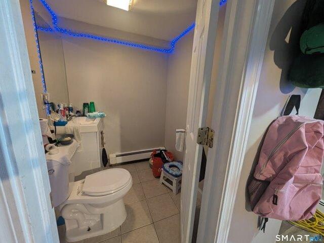 house with 4 bedroom, Bridgeport CT ES105192939