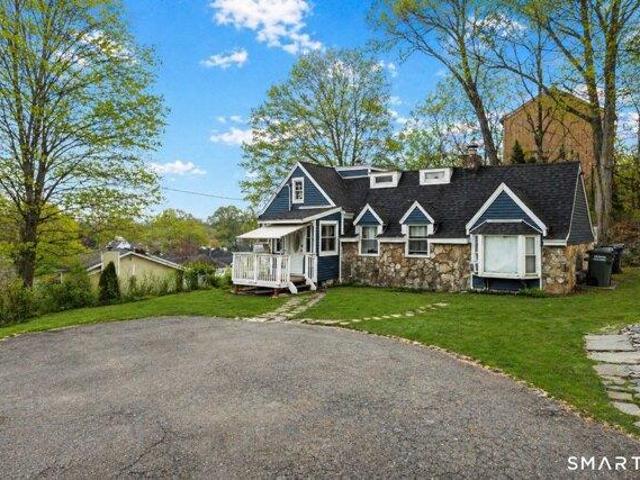 house with 4 bedroom, Bridgeport CT ES103072478