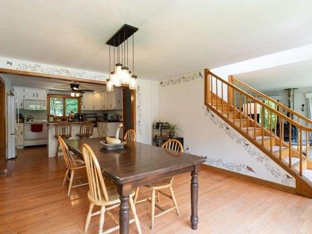 house with 4 bedroom, Brimfield MA ES104834343