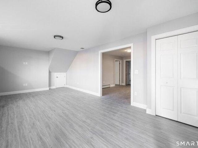 house with 4 bedroom, Bristol CT DLS102211606