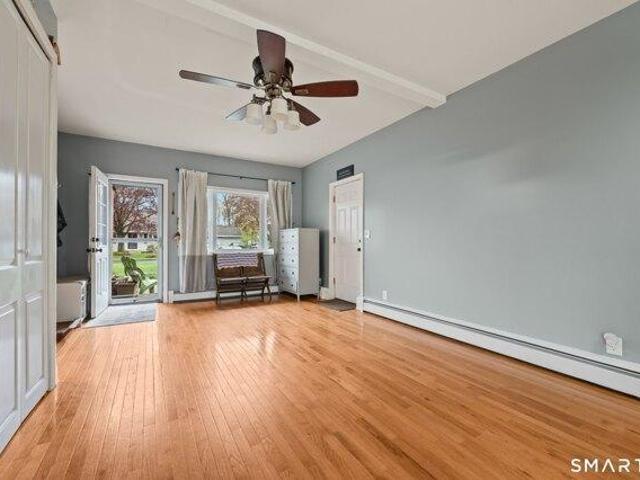 house with 4 bedroom, Bristol CT DLS102344277