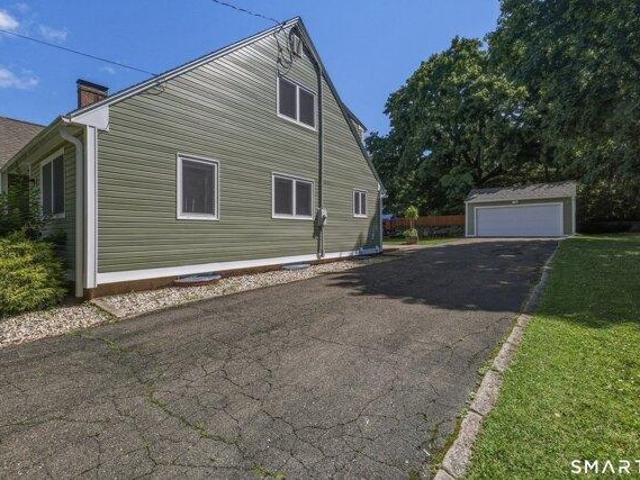 house with 4 bedroom, Bristol CT DS104191362