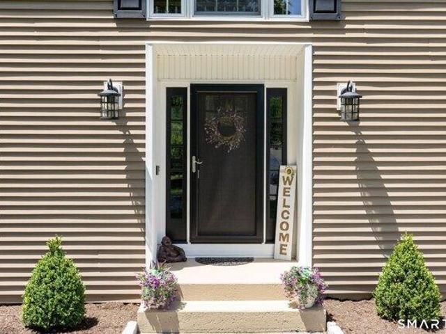 house with 4 bedroom, Bristol CT DS104298564