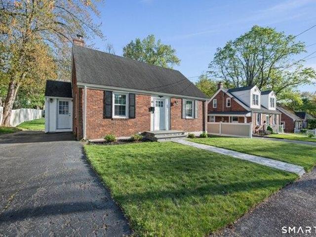 house with 4 bedroom, Bristol CT DS102346640