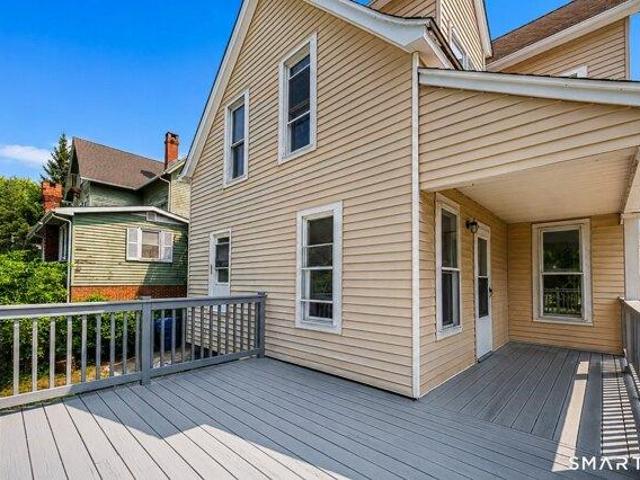 house with 4 bedroom, Bristol CT ES104238131