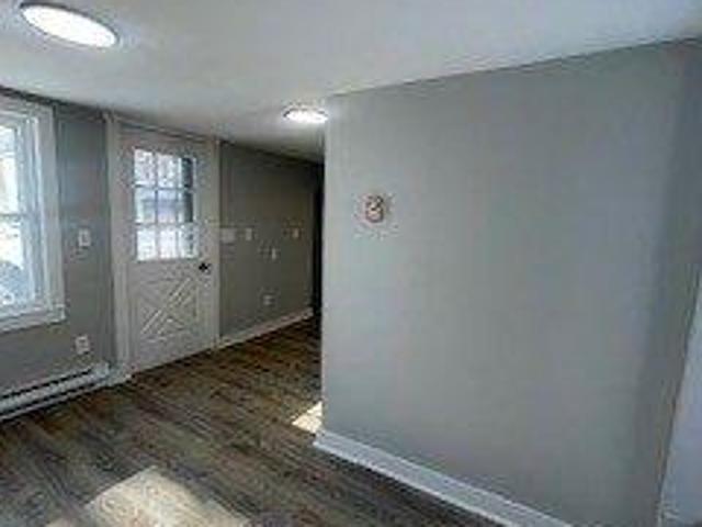 house with 4 bedroom, Bristol CT ES104848754