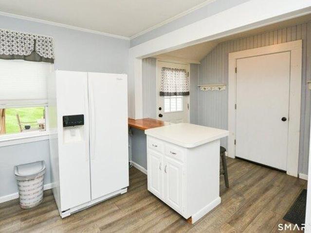 house with 4 bedroom, Bristol CT ES104921609