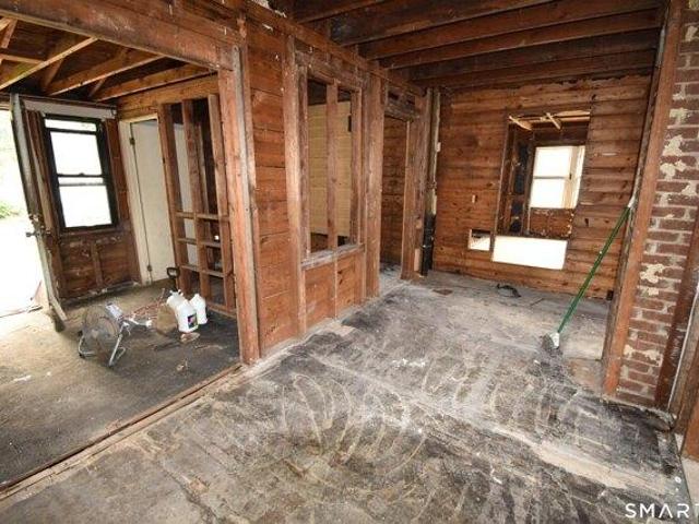 house with 4 bedroom, Bristol CT ES105115922
