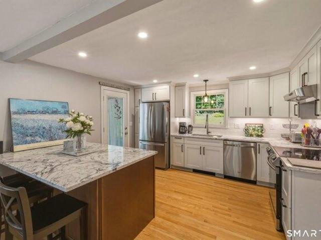 house with 4 bedroom, Bristol CT ES105172924