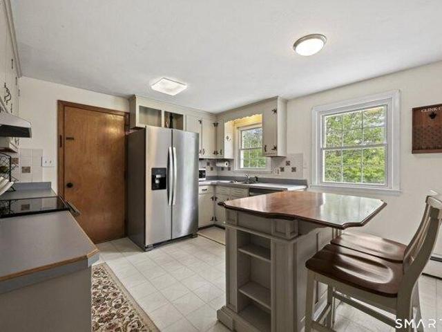 house with 4 bedroom, Bristol CT ES103185985