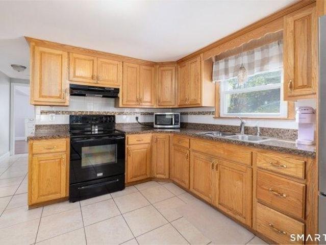 house with 4 bedroom, Bristol CT ES103438687