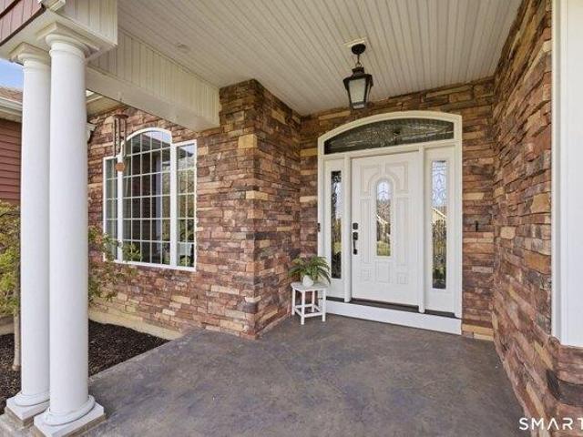 house with 4 bedroom, Bristol CT ES103499579