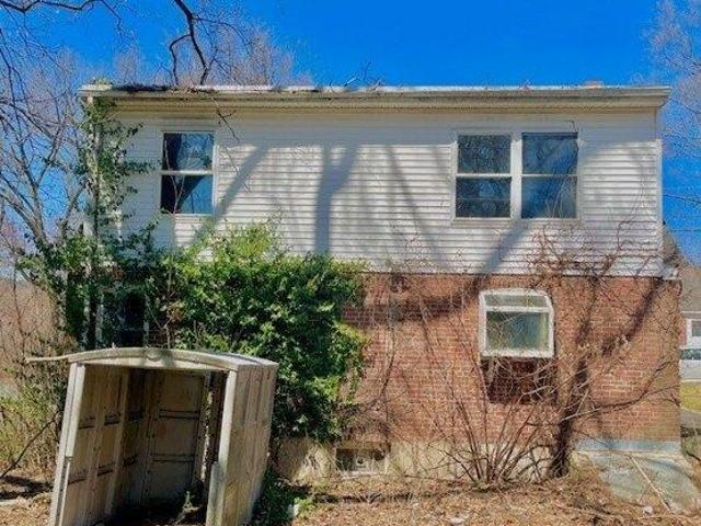 house with 4 bedroom, Bristol CT ES103500047