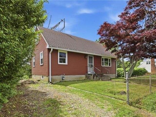 house with 4 bedroom, Bristol RI DS104236255