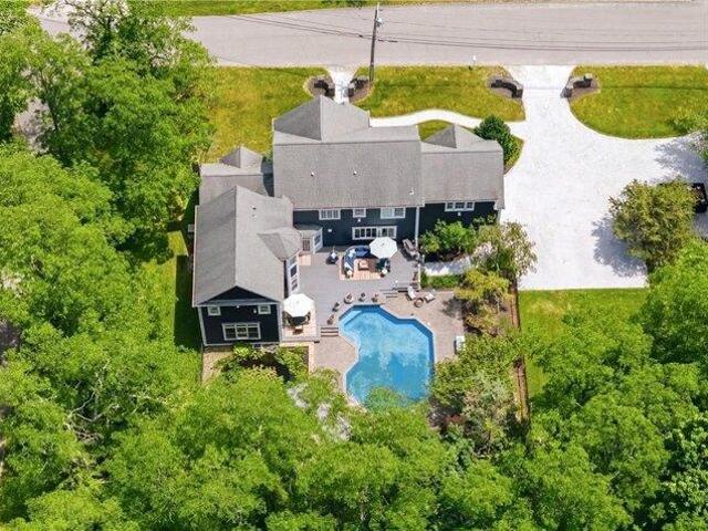 house with 4 bedroom, Bristol RI DS104443069