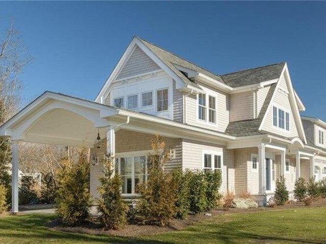 house with 4 bedroom, Bristol RI DS102120477
