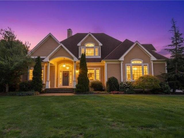 house with 4 bedroom, Bristol RI DS103018912