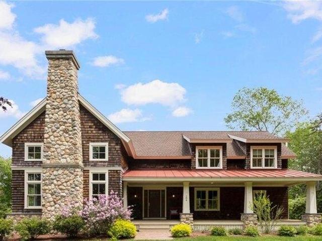 house with 4 bedroom, Bristol RI DS103966283