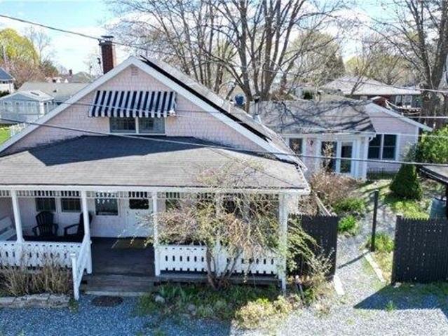 house with 4 bedroom, Bristol RI ES103019395