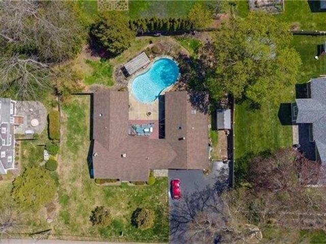 house with 4 bedroom, Bristol RI ES103494397