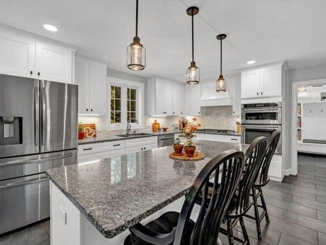house with 4 bedroom, Brunswick ME ES103069977