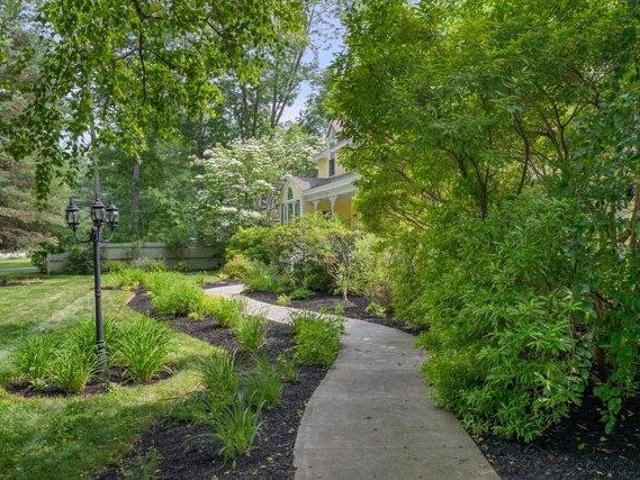 house with 4 bedroom, Brunswick ME ES105256205