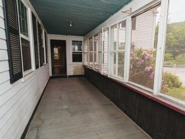 house with 4 bedroom, Buckland MA ES104791848