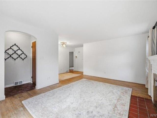 house with 4 bedroom, Buffalo NY ES103622378