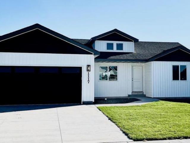house with 4 bedroom, Buhl ID DS89187258
