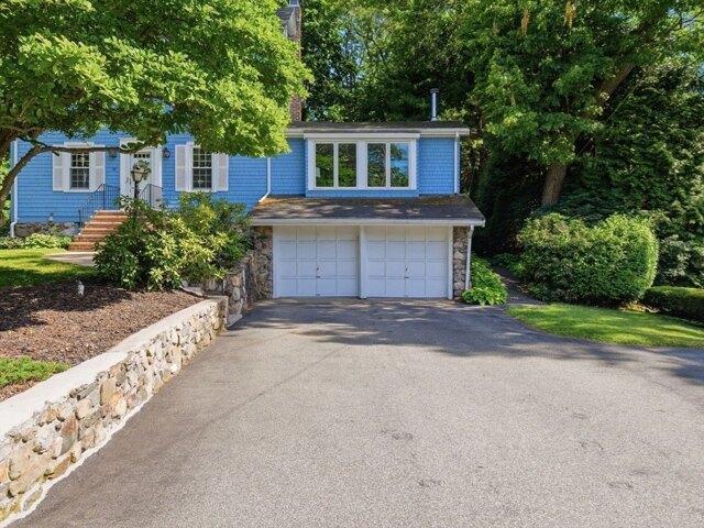 house with 4 bedroom, Burlington MA ES104298680