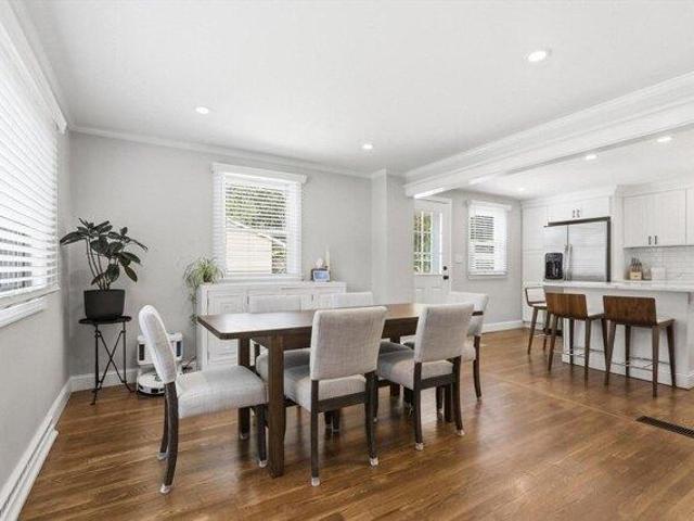 house with 4 bedroom, Burlington MA ES105095809